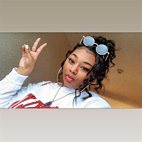 Tay Feltanalynette • Threads Say More