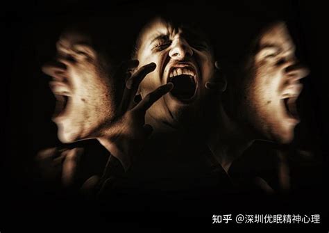 严重抑郁症出现幻听会变成精神分裂症吗 知乎