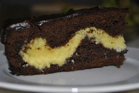 Receita Fácil De Bolo De Chocolate Recheado Côco