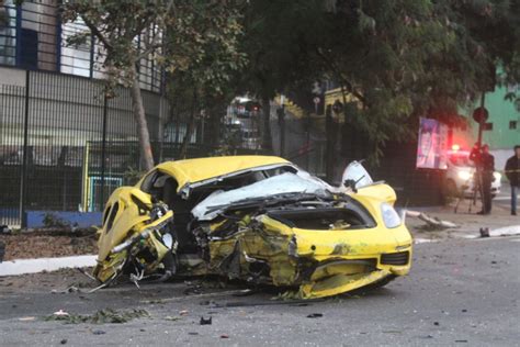 Batida entre Porsche e moto motorista é autuado por homicídio doloso e