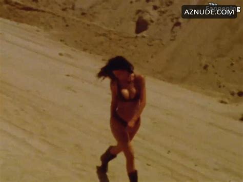 Kylie Jenner Sexy In Miami Sizzling Photos From Beach Party Aznude