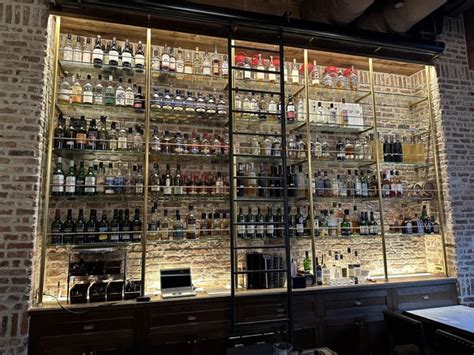 Tokyo Whisky Library 🥃 📚 1300 Bottles R Japanesewhisky