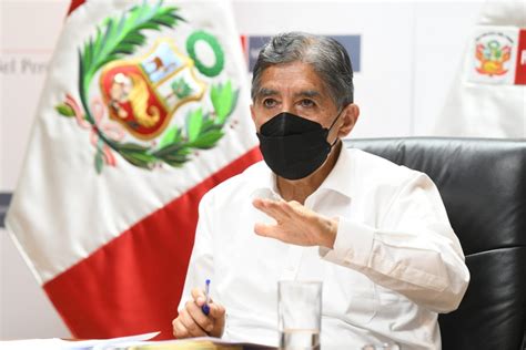 Castillo Aceptó La Renuncia De Guillén Y Dispuso Salida Del Comandante