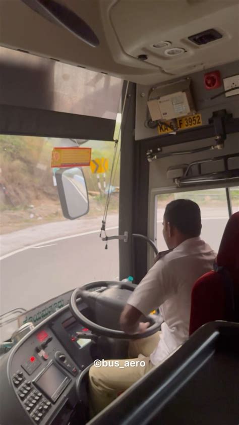 Busaero Skilled And Amazing Driving In Dangerous Dhimbam Ghat Turn