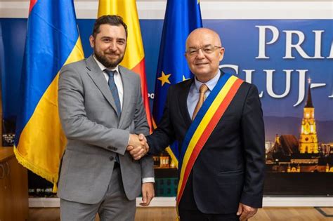 Cluj Napoca Primarul Emil Boc a primit vizita Ambasadorului Republicii Armenia în România