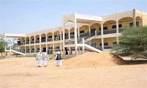 The Uae Rehabilitates And Maintains Several Schools In Amdjarass En