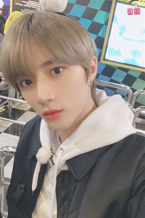 다섯 on Twitter 머리띠 쓰고 셀카 넘 예뻐 The Dream Daegu Infj Mbti