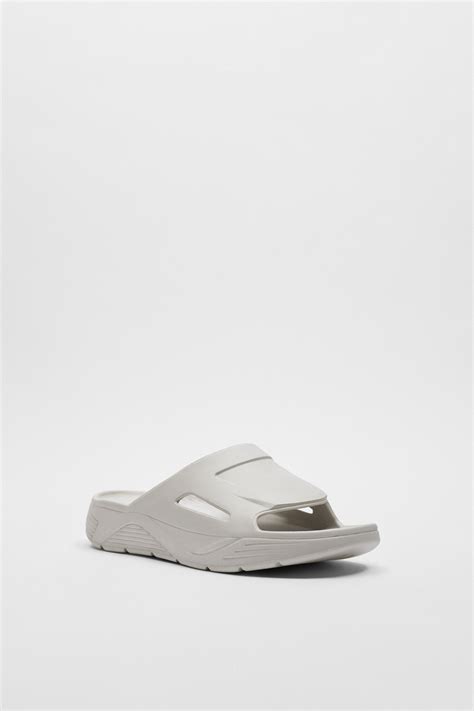 13 Best Yeezy Slide Dupes To Buy In 2022 Spy