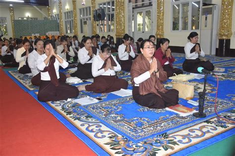 ပုသိမ်မြို့ သာသနာ့ဗိမာန်တော်ကြီးတွင် ဝတ်ရွတ်အဖွဲ့များမှ ပရိတ်ဂါထာတော်မ
