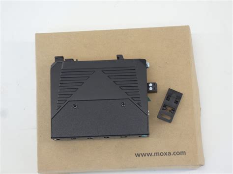 Moxa EDS 2005 EL Unmanaged Ethernet Switch V1 0 0 5 Port 12 48VDC GPM Surplus