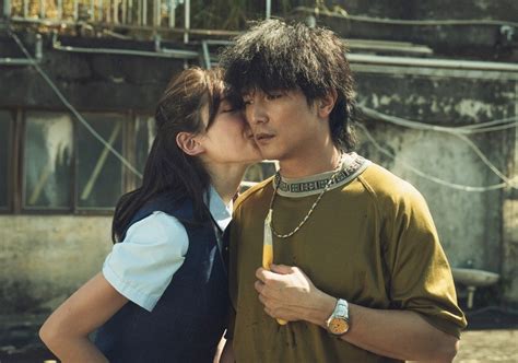 邱澤許瑋甯結婚了！邱澤拍《當男人》曾偷親許瑋甯？領獎還告白：謝謝我的女主角許瑋甯 Beauty美人圈