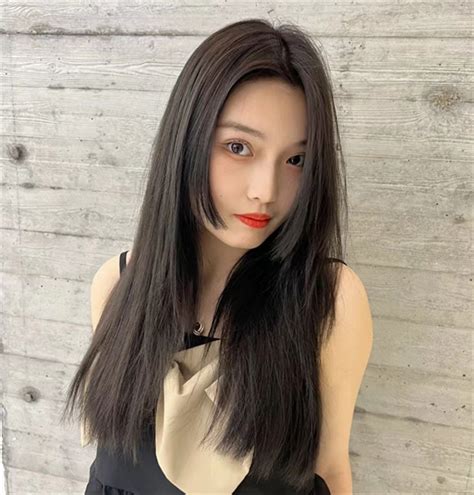 甜酷中分公主切 大脸圆脸方脸快pick日式刘海 美发站