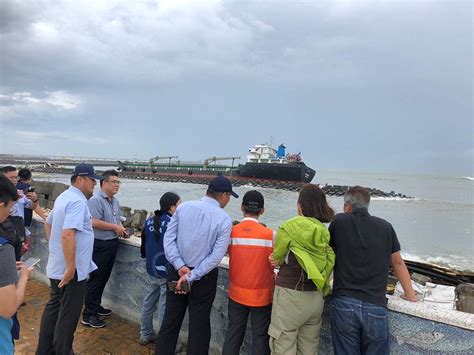 凱米颱風擱淺船舶完成除油再加一 高雄茄萣油污染危機解除 衛視新聞