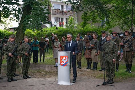 77 Rocznica Wybuchu Powstania Warszawskiego I Rekonstrukcja