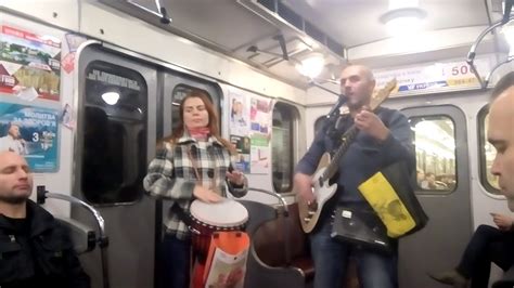 музыканты в киевском метро Youtube