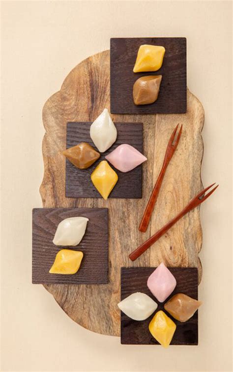 [pick] 보름달 뜨는 추석에 왜 반달 송편 먹어요