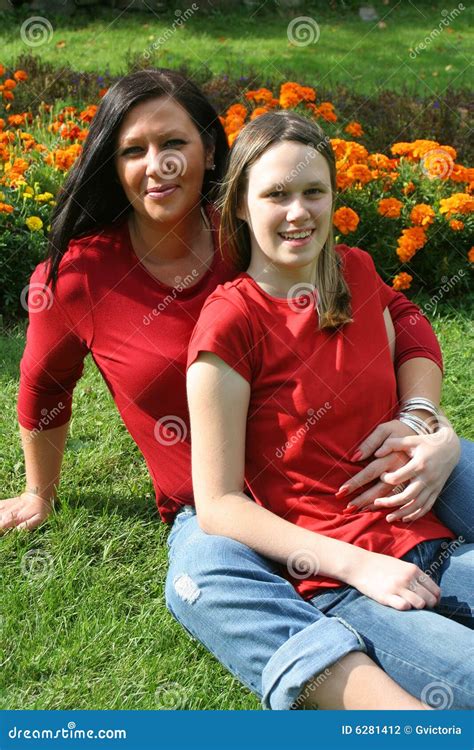 Barefoot Hot Daughter