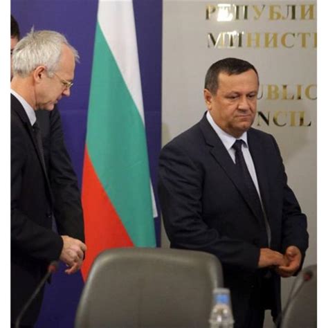 Хасан Адемов съобщи вариантите за увеличение на заплатите