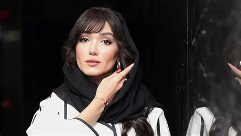 فرزانه قاسم‌زاده با تیپ جذاب در اکران جزایر قناری عکس