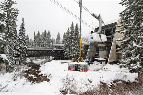 Snowbird Installs New Red Tram Car After Summer Incident