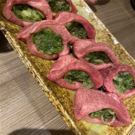 厚切りネギ包み牛タンホルモン焼肉 忍鬨 堺筋本町 本店の口コミ一覧 おいしい！が増えるグルメアプリ「sarah」