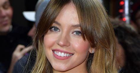 Sydney Sweeney Announces Frankies Bikinis Collaboration With Sizzling