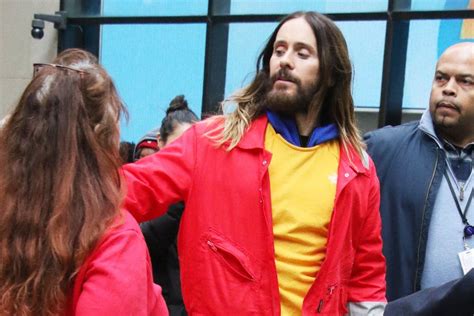 Hulljulge Tegu Laulja Ja Näitleja Jared Leto Ronis Empire State Buildingu Otsa Kroonika