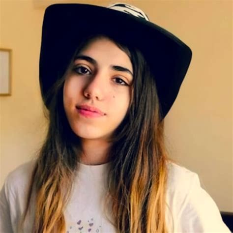 Suicidio Por Bullying En Argentina El Caso De Lara Tolosa