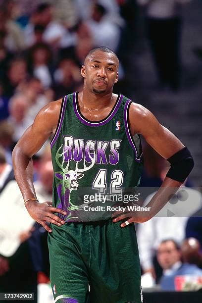 207 Milwaukee Bucks Vin Baker Photos And High Res Pictures Getty Images