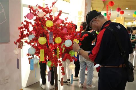 投壶、猜灯谜、转呼啦圈普陀这场趣味运动会“嗨”翻天澎湃号·政务澎湃新闻 The Paper