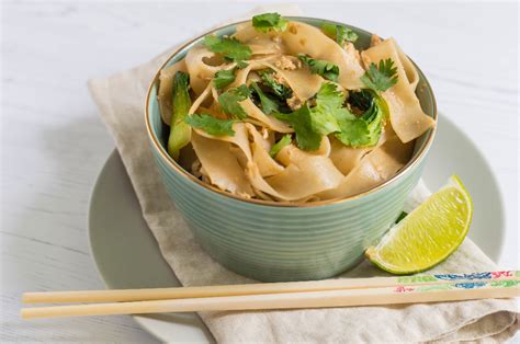 11 Light And Healthy Rice Noodle Recipes Pasta Recetas Japon