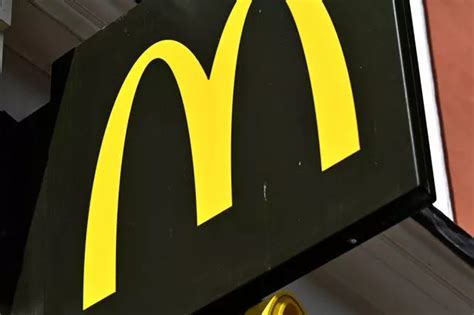 Sex Mad Mcdonalds Staff At Uk Branch All Caught Gonorrhoea From Each