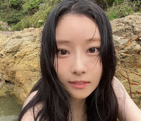 【画像】重盛さと美 34歳には見えない誕生日ショットが反響！若返ってる？
