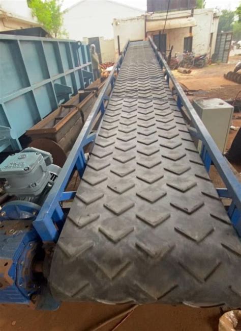 Truck Loading Conveyor Manufacturer From Ahmedabad