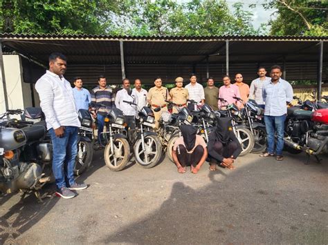 दुचाकींची चोरी करणाऱ्या टोळीचा पर्दाफाश दोन अल्पवयीन मुलांसह चौघे