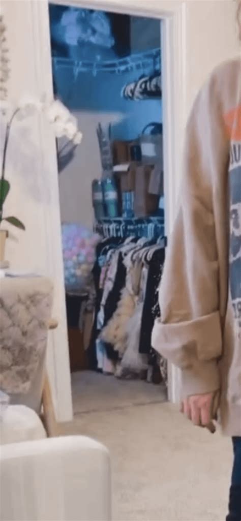 I Love How Mama Amy Just Exposes Holleys Overconsumption And Hoarding 😂