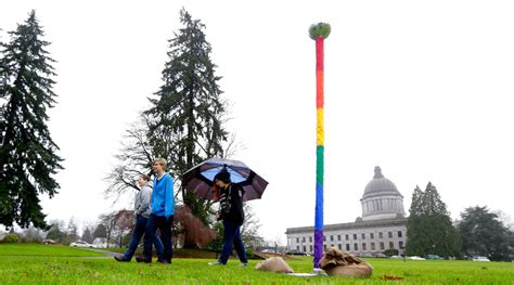 Meet The Man Putting Festivus Poles Across America Time