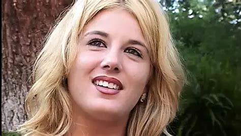 Blondes küken mit dicken titten stöhnt laut während sie ihren arsch gefickt wird xHamster