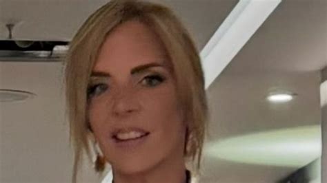 Fans in Ekstase Danni Büchner läuft wie ein echtes Topmodel