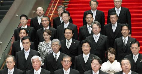 【ニュース裏表 平井文夫】「石破人事」は極めて危険な賭け 安倍氏を「国賊」発言、村上誠一郎氏の総務相起用はさすがに「味方」を斬って「敵」を