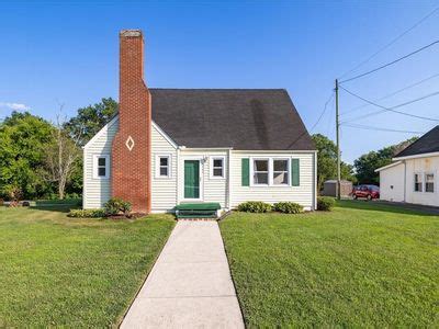 1464 E Pine St Mount Airy NC 27030 MLS 1114027 Zillow