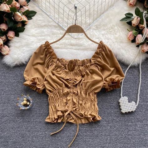 Cute Short Sleeve Crop Tops On Luulla
