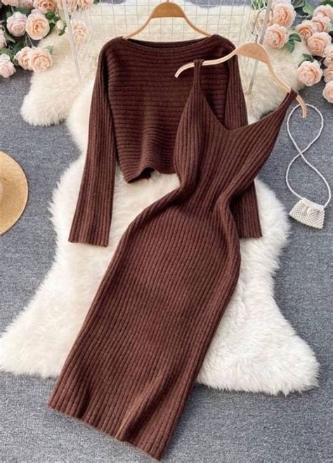 Коричневое женское платье с кофтой рубчик No Brand ‣ Купить в интернет магазине Каста ‣ Киев