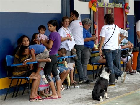 G1 Escola Abriga Vítimas De Chuva E 12 Mil Alunos Ficam Sem Aulas