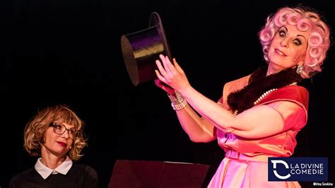 Rosemary Lovelace Fait Ça Devant Tout Le Monde Comédie Théâtre