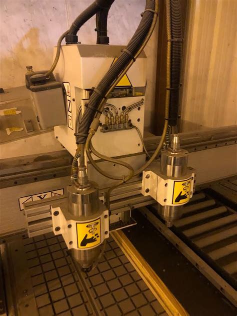 5 X 10 Laguna Swift Cnc Router 2017 Liquid Cooled Spindle Tooling