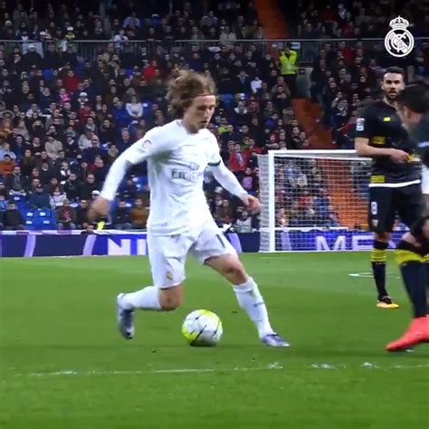 Real Madrid Cf 🇬🇧🇺🇸 On Twitter ☄️ Lukamodric10 ☄️ 📦🪄 Outside Of