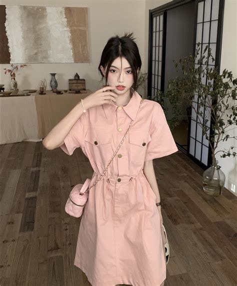 화이트 핑크 투컬러 버튼 원피스 정장 스타일 버튼 있는 캐주얼 정장 허리 조임있는 밴딩 반팔 치마 드레스 여성 데이트룩