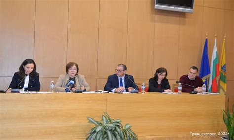 Управлението на отпадъците сред приоритетните теми за община Троян Троян експрес