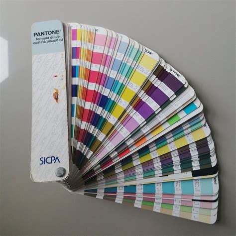 Pantone Formula Guide Coateduncoated Hobbies And Toys Stationery